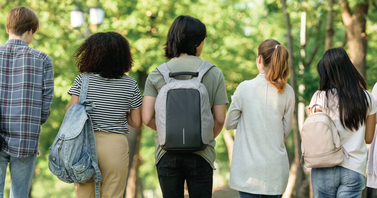Safety and Discipline: Setting Boundaries - Super Holiday Tours